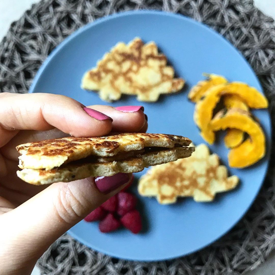 Dinosaur banana pancake sandwiches - Panos Eats