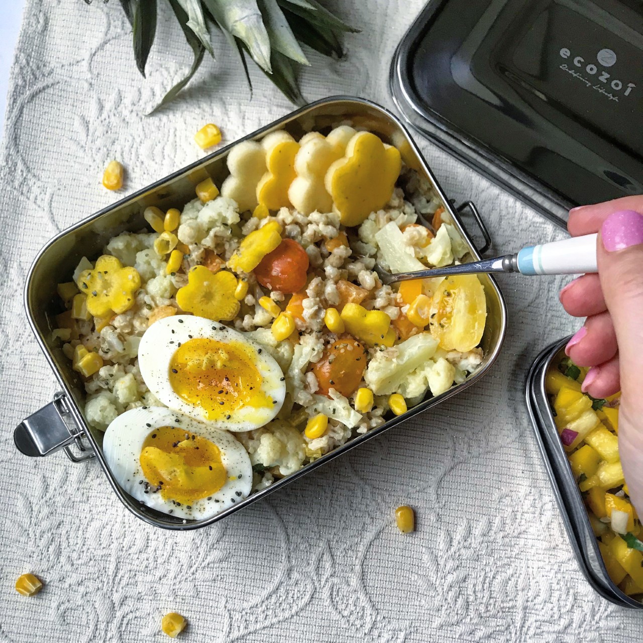 The yellow lunchbox - Panos Eats