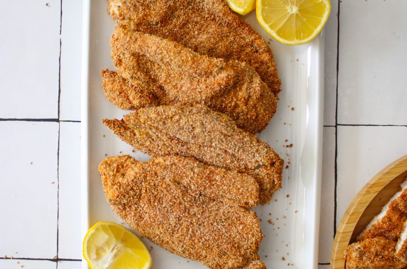 Crunchy and juicy breaded chicken in the air fryer - Panos Eats