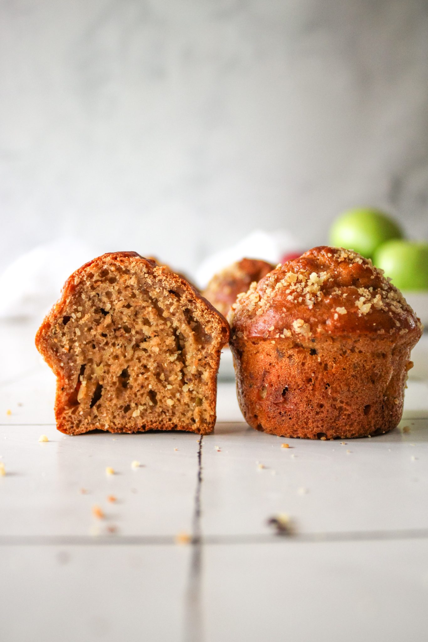 Easy and fluffy 5 ingredient apple muffins without sugar - Panos Eats