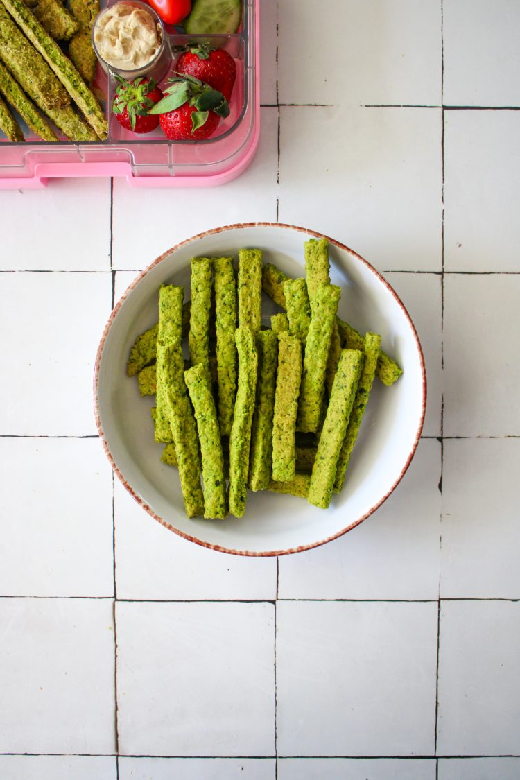Easy spinach breadsticks with 3 simple ingredients - Panos Eats