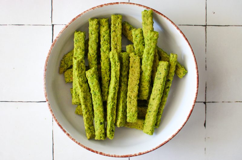 Easy spinach breadsticks with 3 simple ingredients - Panos Eats